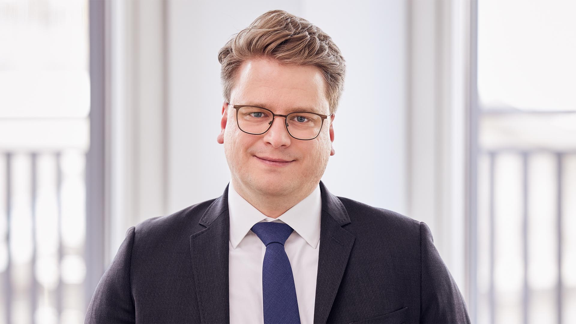 Sebastian Wrobel, LL.M.